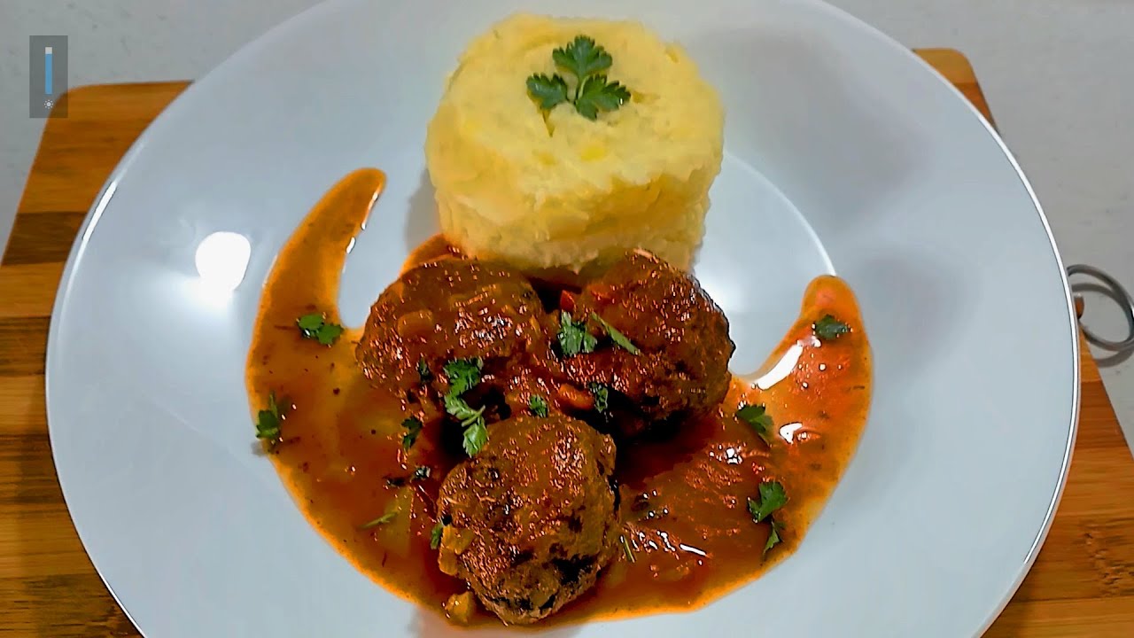 Chiftele de peste din platica capturata in Delta Dunarii - YouTube