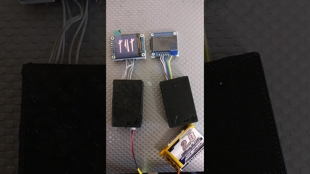 The Mandalorian Mandoputer LCD Gauntlet - YouTube