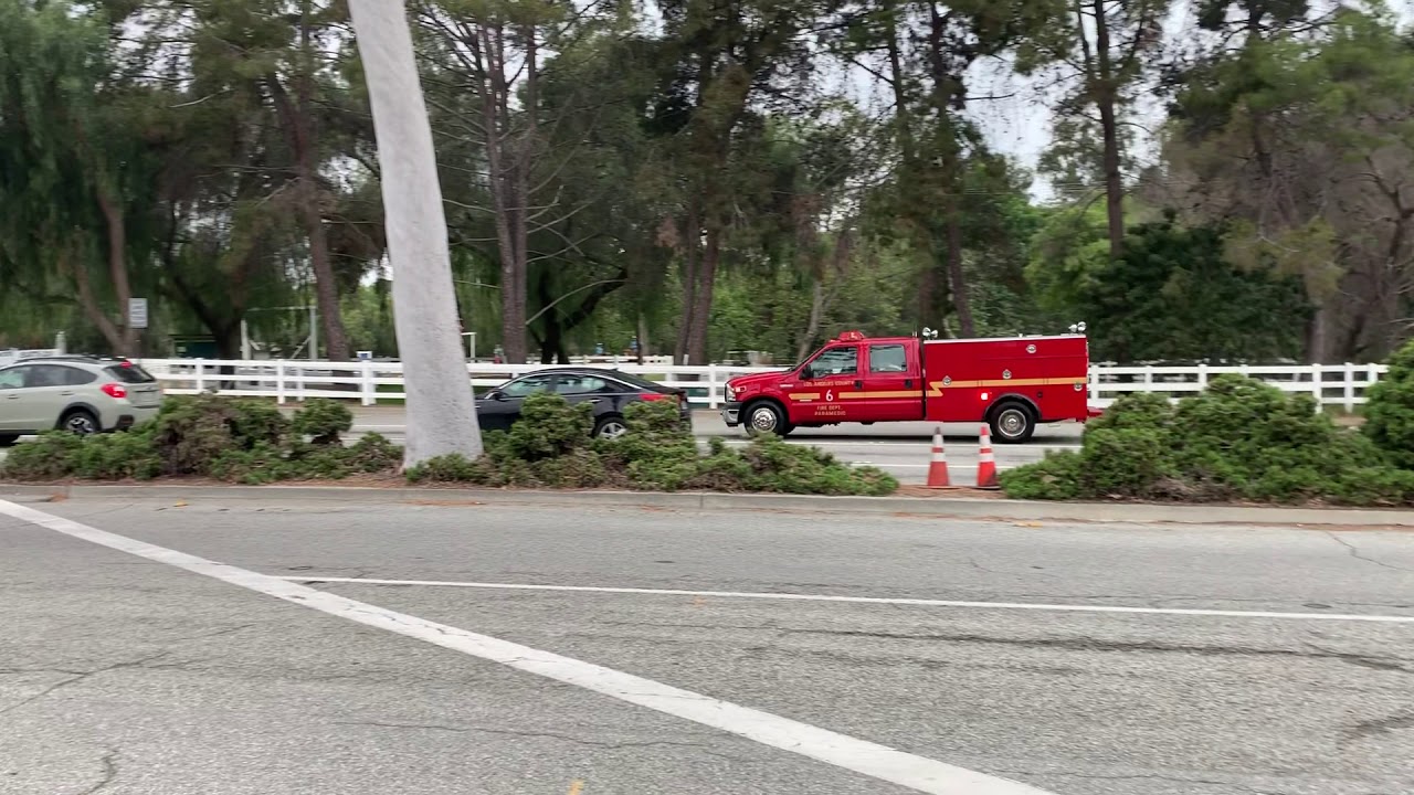 LACoFD reserve squad 6 responding to a medical call - YouTube