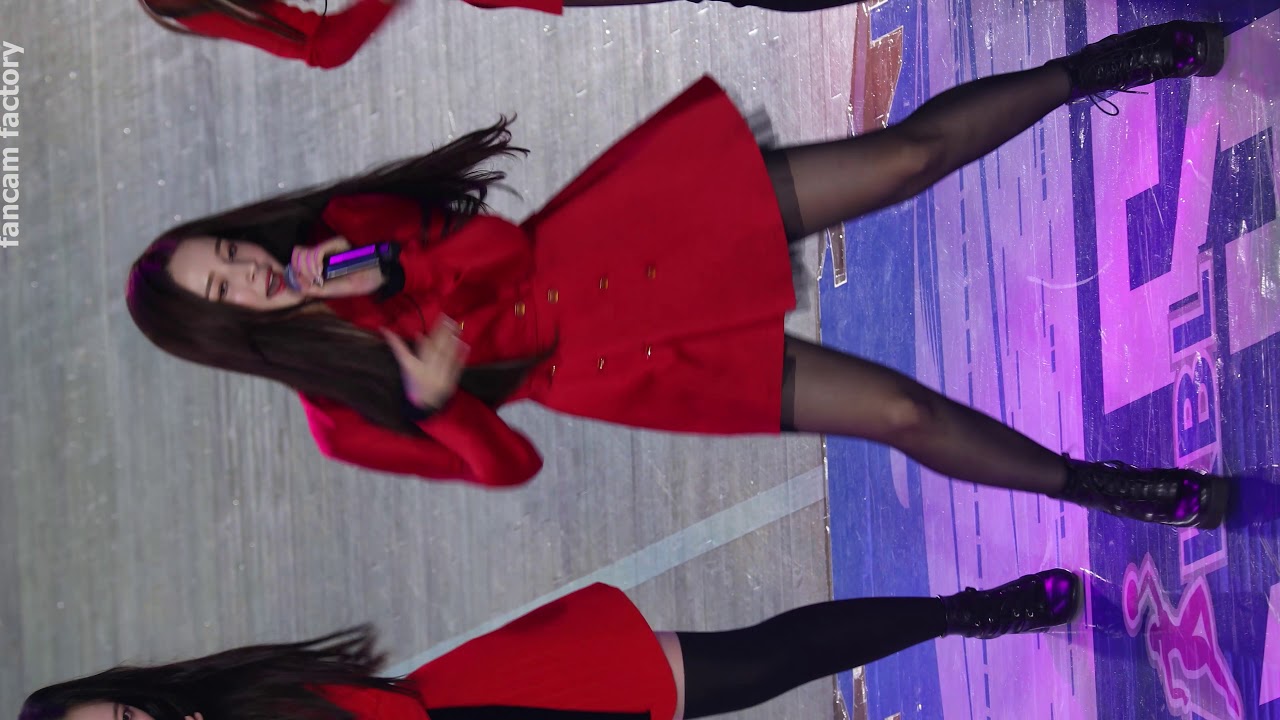 190106 모모랜드(MOMO LAND) 낸시(NANCY) 직캠 - BAAM @WKBL 올스타전 축하공연 - YouTube