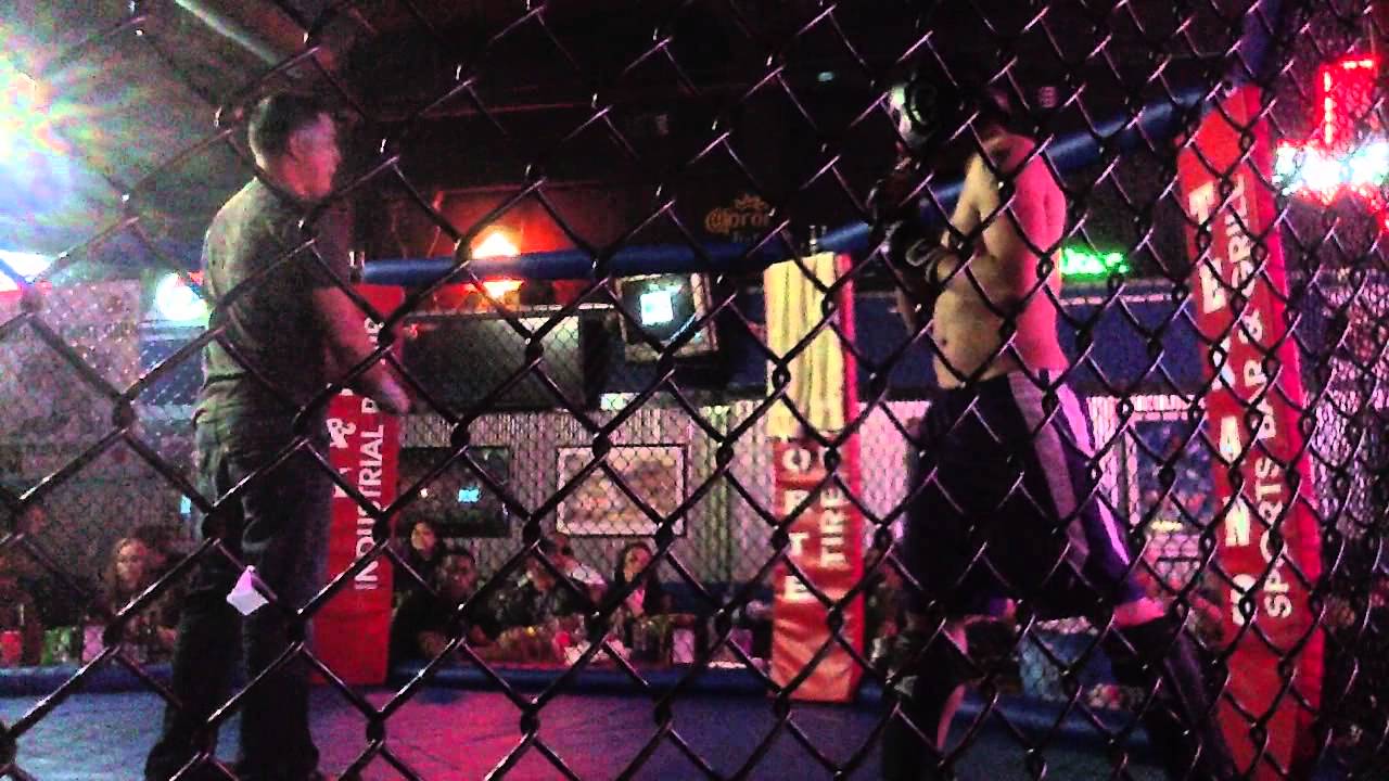 Texans in La Porte TX MMA Fight #3 Brandon Rendon VS Jacob Wilcox 03-24 ...
