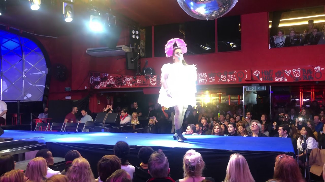 Desfile Curvy - Noa Sánchez (La Muñeka) - YouTube