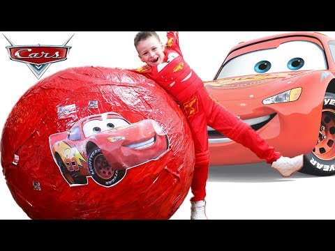 ALİ NİN EN BÜYÜK Cars Mcqueen SÜRPRİZ YUMURTASI. Kocaman Hediyeleri. Giant Mcqueen Surprise Egg