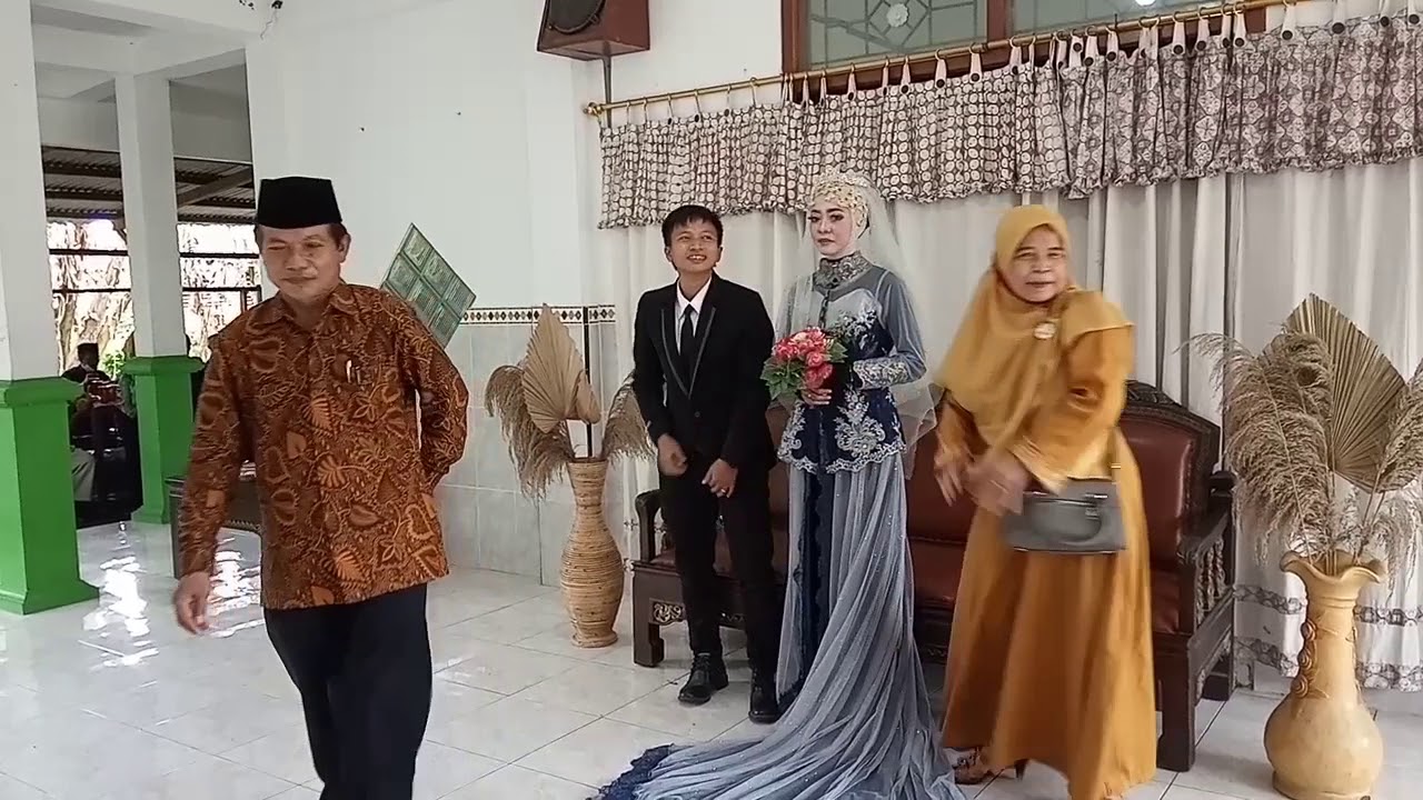 The Wedding || Cahyo Irawan-Yeni Cahya Ningtyas - YouTube