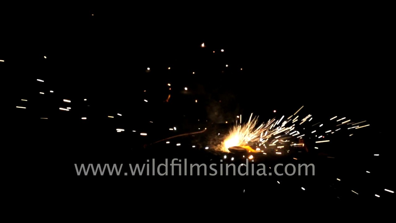 Phirki fire cracker spins on the ground: Diwali in India - YouTube