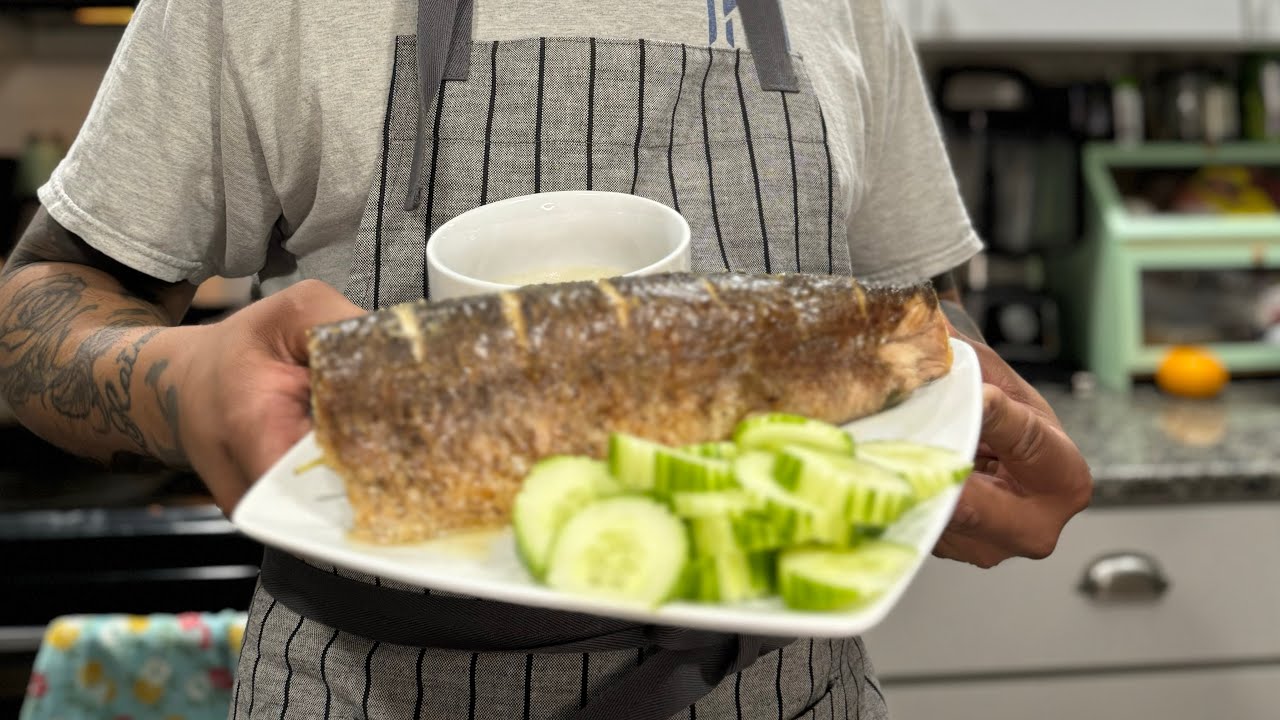 GRILLED SNAKEHEAD FISH / Mudfish recipe - YouTube