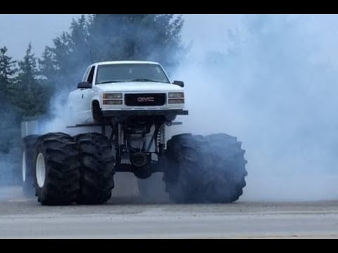 Big Engine Monster Trucks Burnout Running and Sound - YouTube
