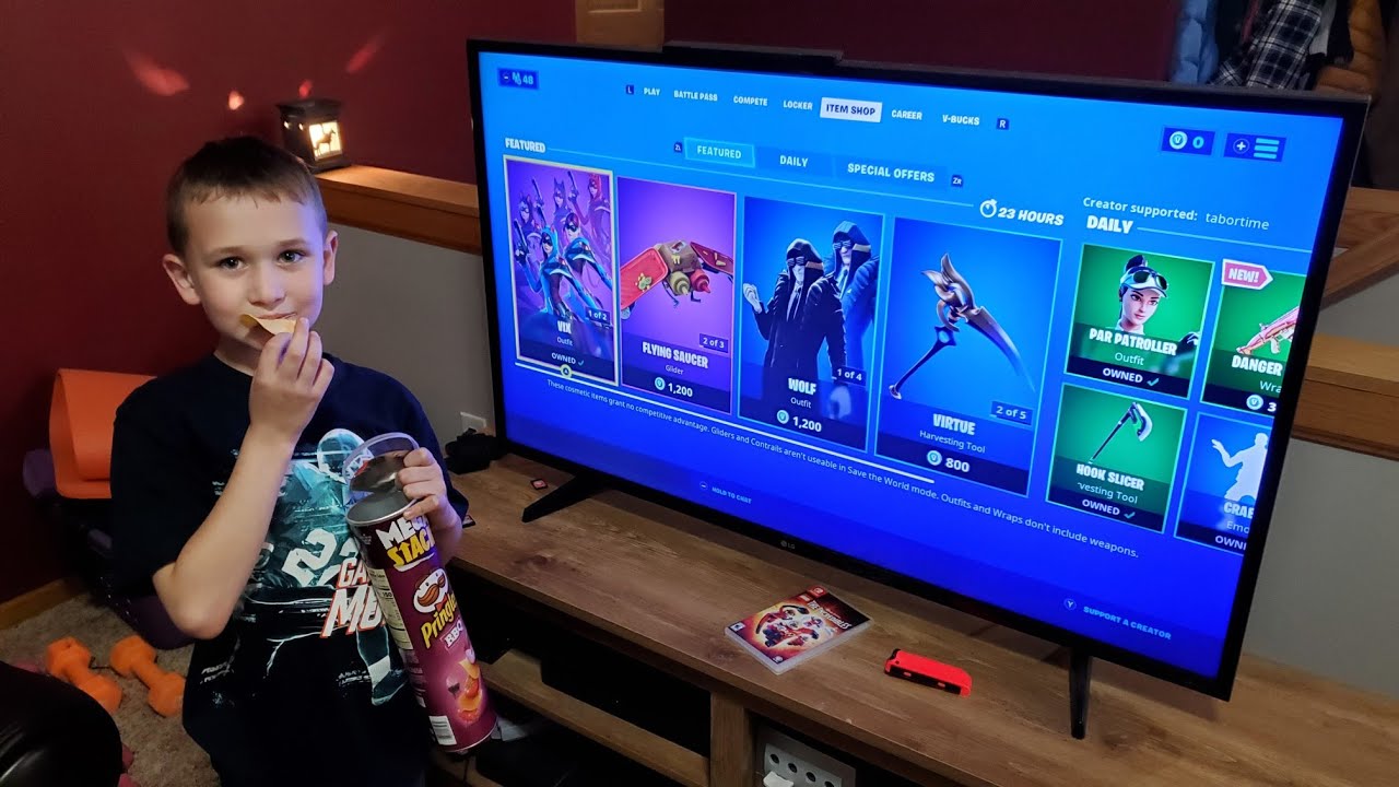 THE CORRUPTED LEGENDS PACK IS IN THE ITEM SHOP! - YouTube