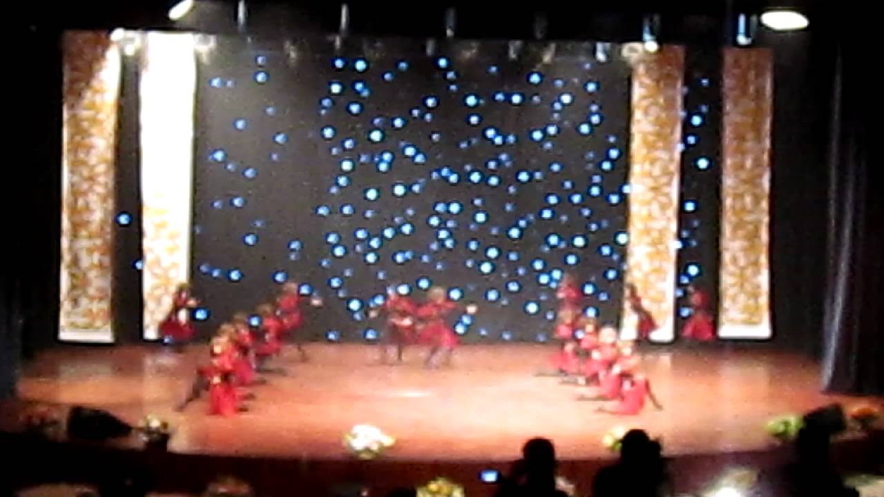 Chechen dance in Abudhabi 2012 (3) - YouTube