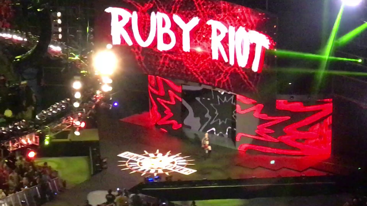 4/1/2017 WWE NXT Takeover Orlando (Orlando, FL) - Ruby Riot Entrance ...