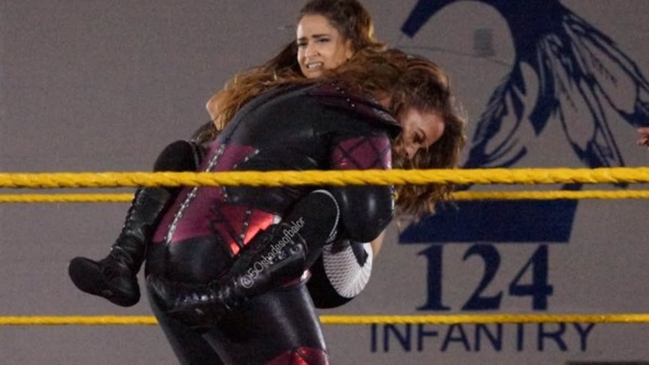 WWE NXT Aliyah VS Nia Jax - YouTube