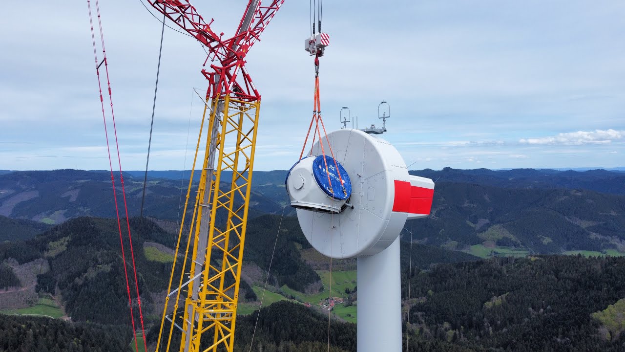 Wind farm Hohenlochen - Enercon E-138 EP3 - Part2: Mounting the nacelle ...
