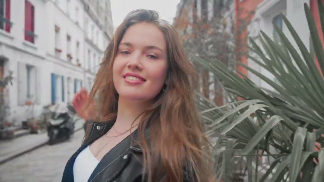 Video Portrait Gaelle 🎥 Cinematic Short Film l Sony a6600 - Sigma 18 ...