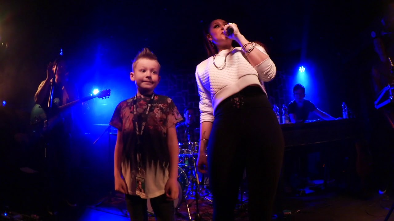 ICH BINS AMANDA | VLOG #24 | KARUSSELL TOUR - NÜRNBERG - YouTube