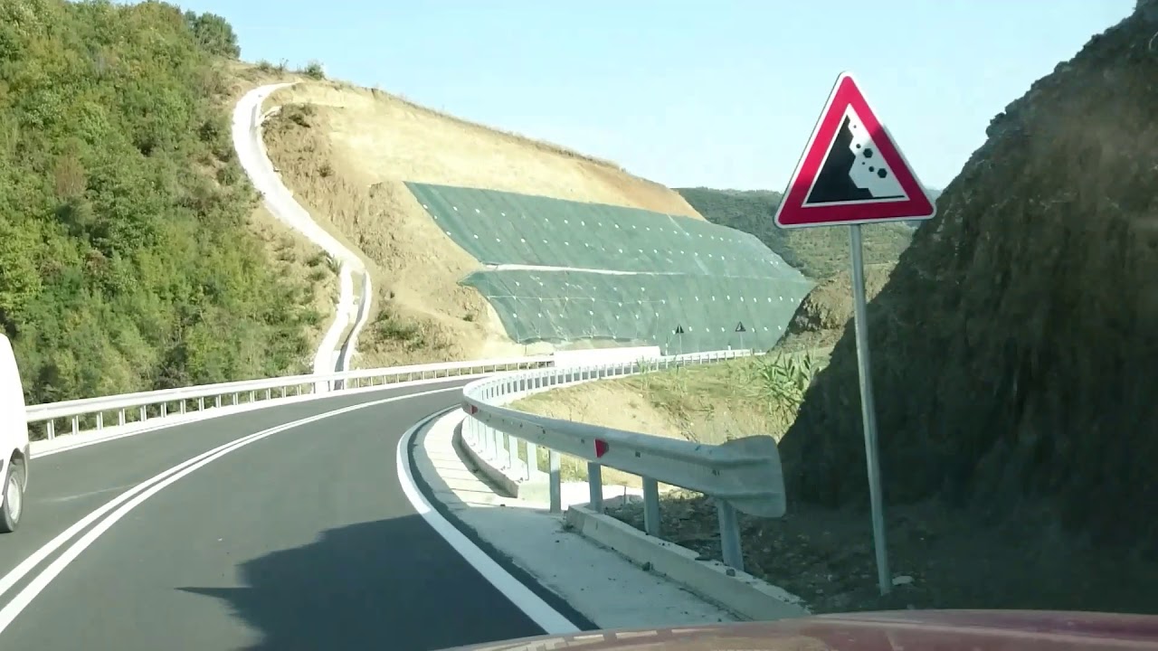 Rruga për Gramsh, vajtje - ardhje, version i ri Full HD - YouTube Rruga për Gramsh, vajtje - ardhje, version i ri Full HD - YouTube
