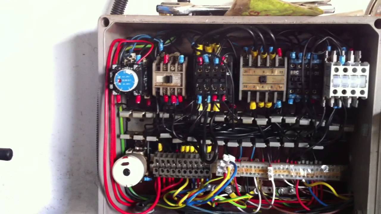 Star Delta Contactor Failure - YouTube