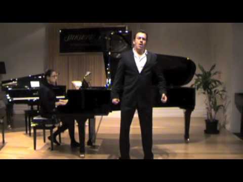 Christopher Hillier sings Vision fugitive - YouTube