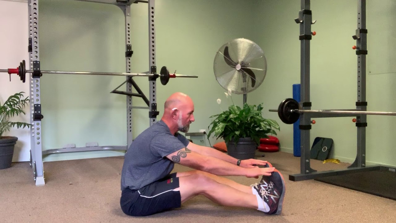 Lower body flexibility test - China - YouTube