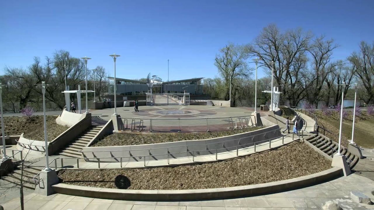 Sacramento River Water Intake Stucture - YouTube