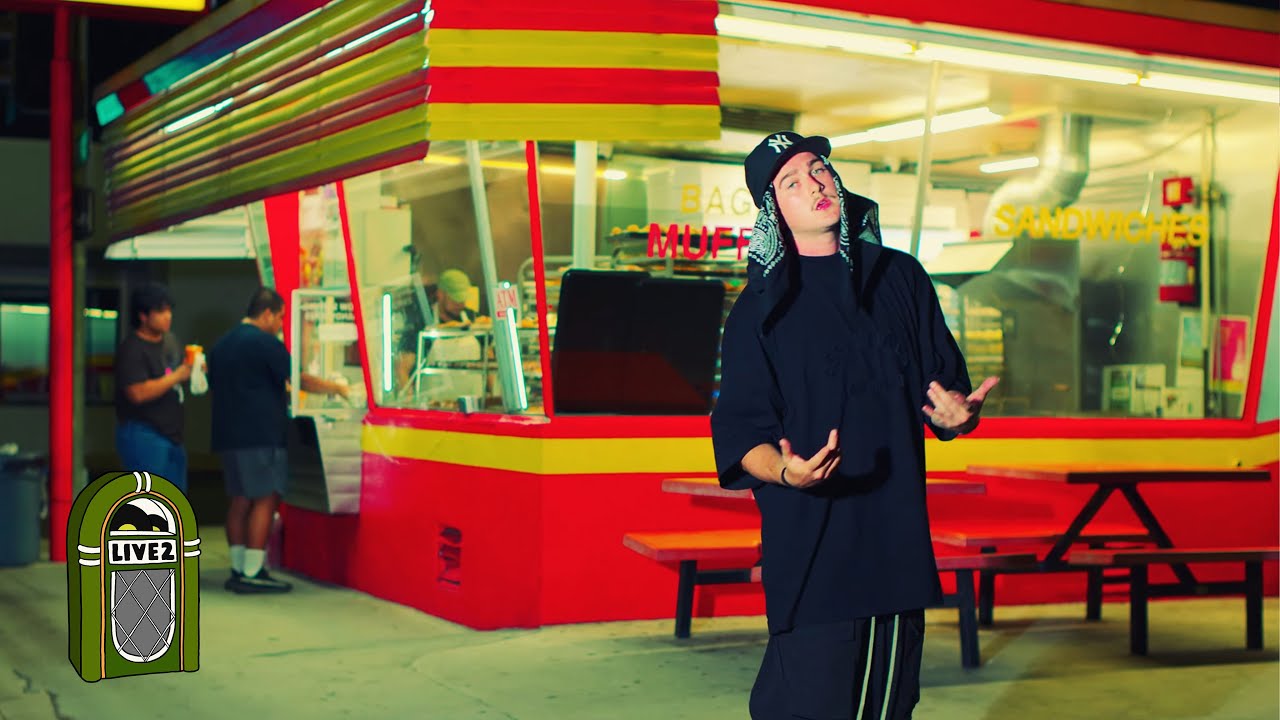 3ee‬ - "PDA" (Official FRAMED) - YouTube