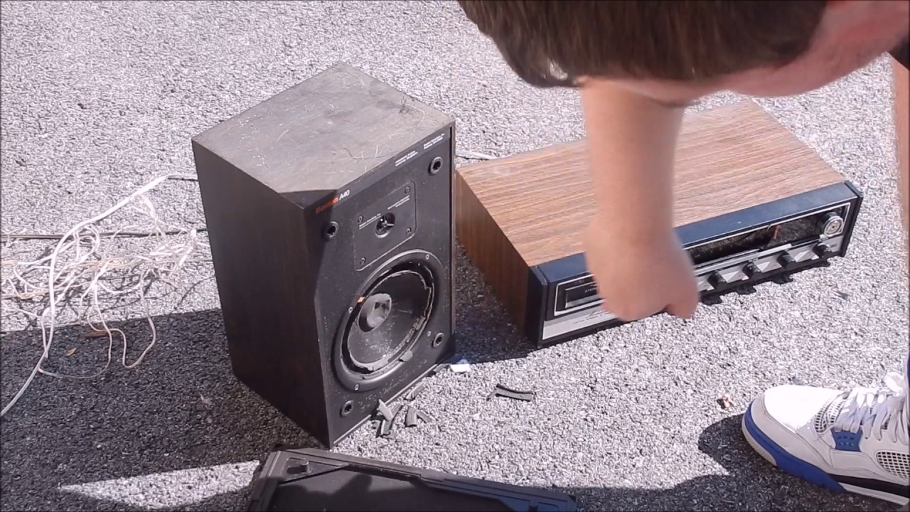 Smashing my Realistic modulette 8 receiver - YouTube