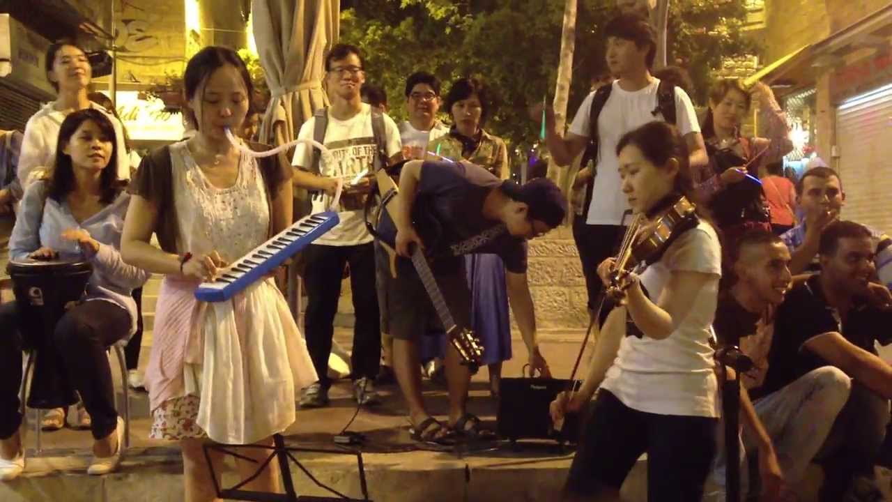Christians from Korea singing worship songs in Jerusalem! 4 - YouTube