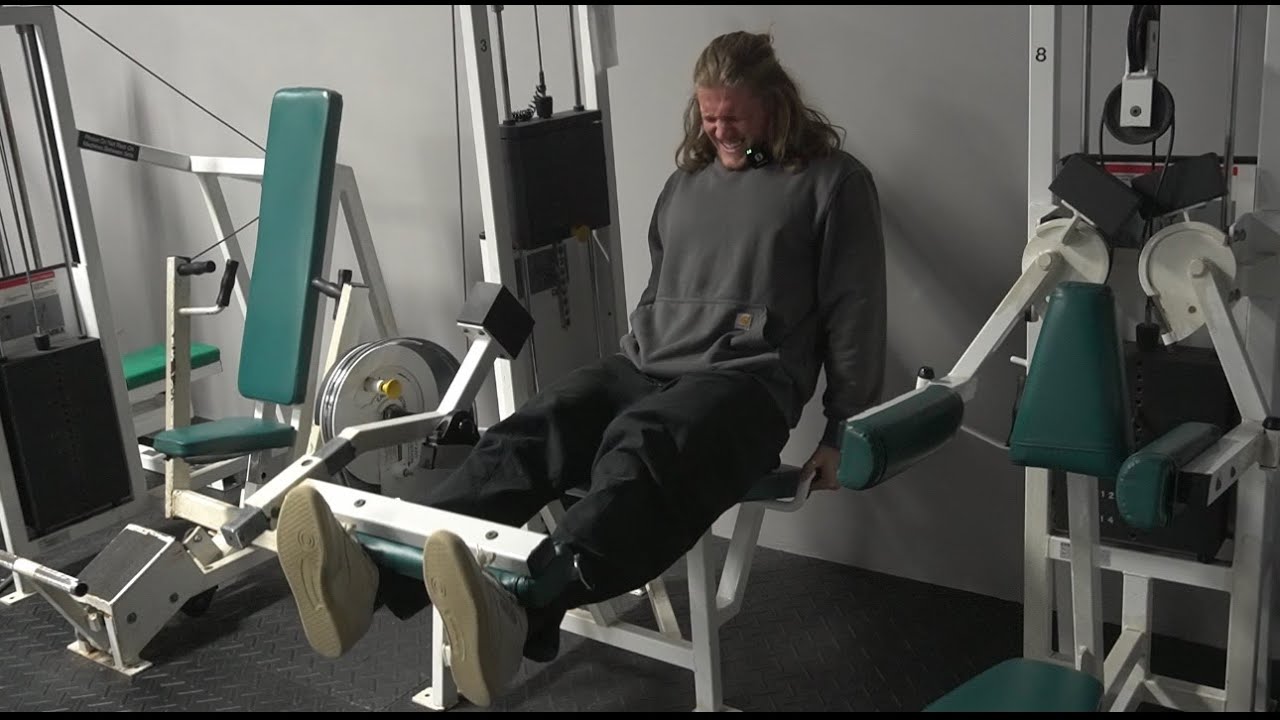 Blaine Riley | Dying From The Flu & Trained Legs | Bulking | February ...