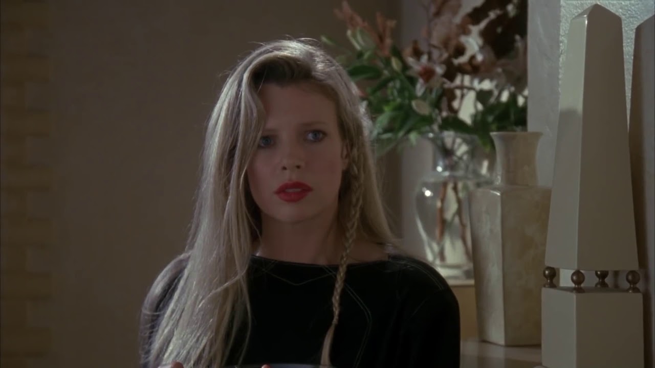 Joker_Shoots_Bruce_Wayne_ ( Batman 1989) - YouTube