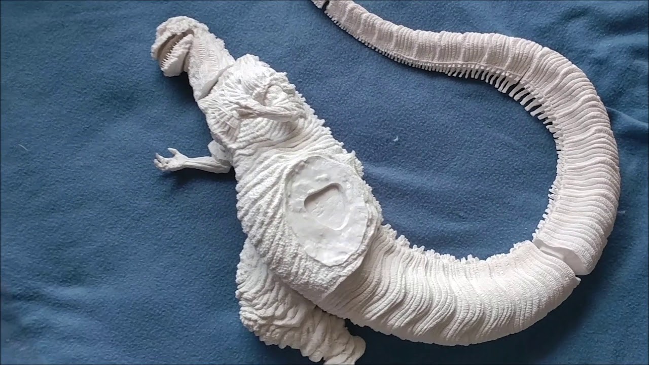 Closer look at the T's Facto Shin Godzilla resin kit Thailand recast ...