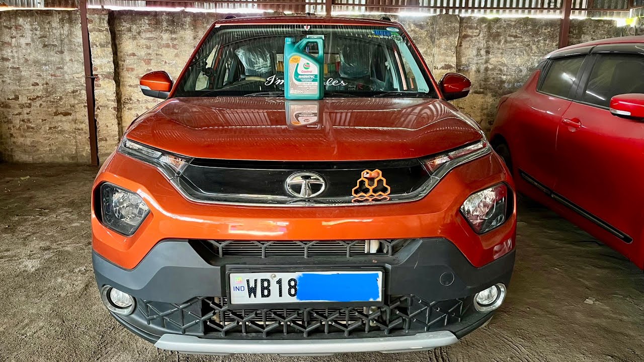 Tata Punch Engine Oil Change // Castrol Magnetic 0W20 | ER - YouTube