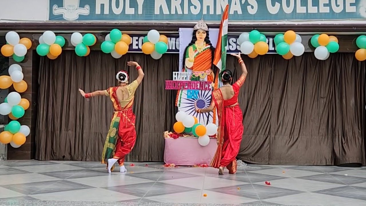 lavani dance by school girls |Lavani|marathi dance |school dance - YouTube