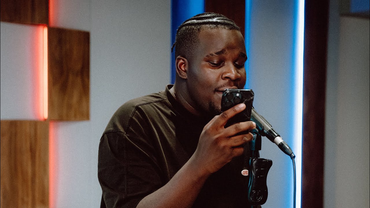 Teddy James III - MOZAMBEEEK (Live Session) - YouTube