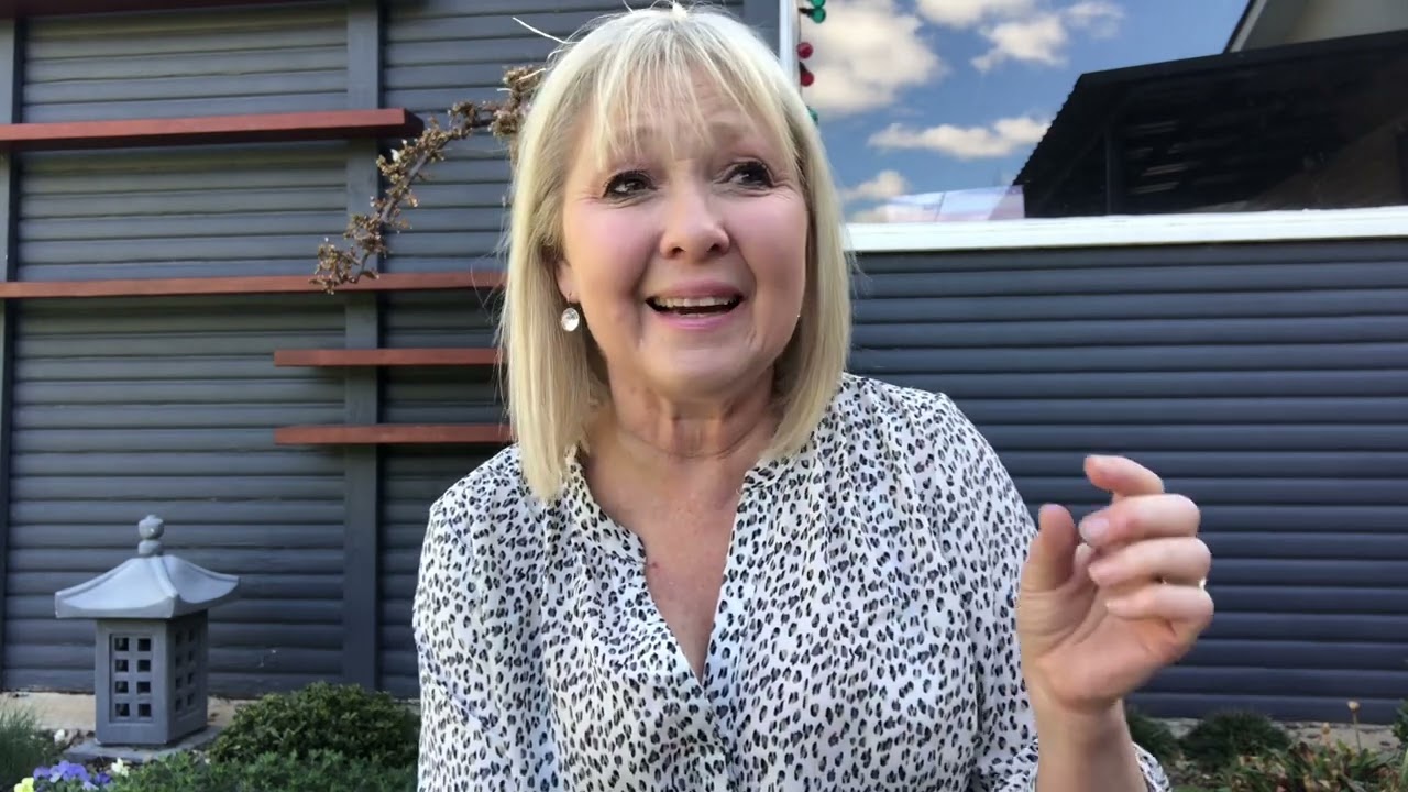 2022🤣WORLD PREDICTIONS.(Queen/England)The Great Awakening, Chrissy ...