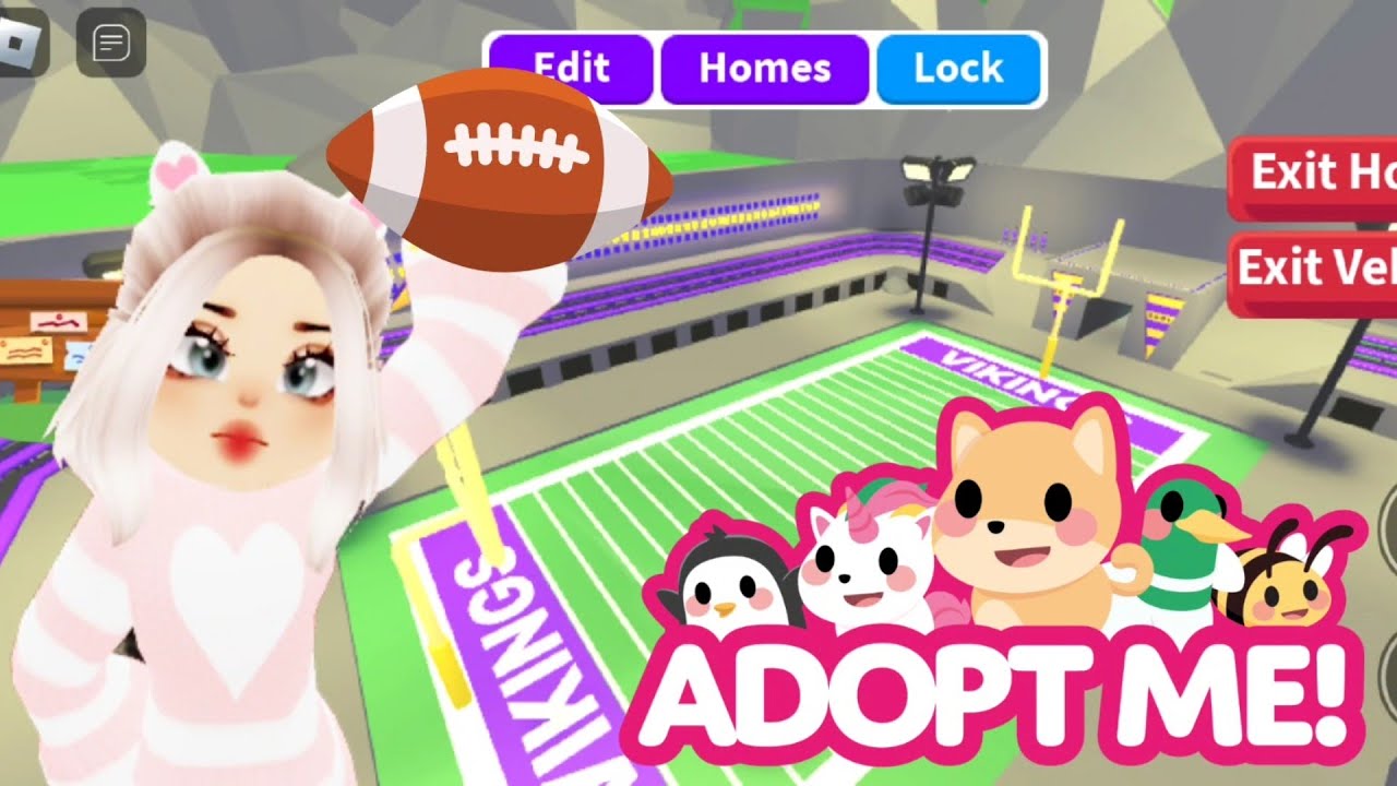 Adopt me! Football Field! 🏈 - YouTube