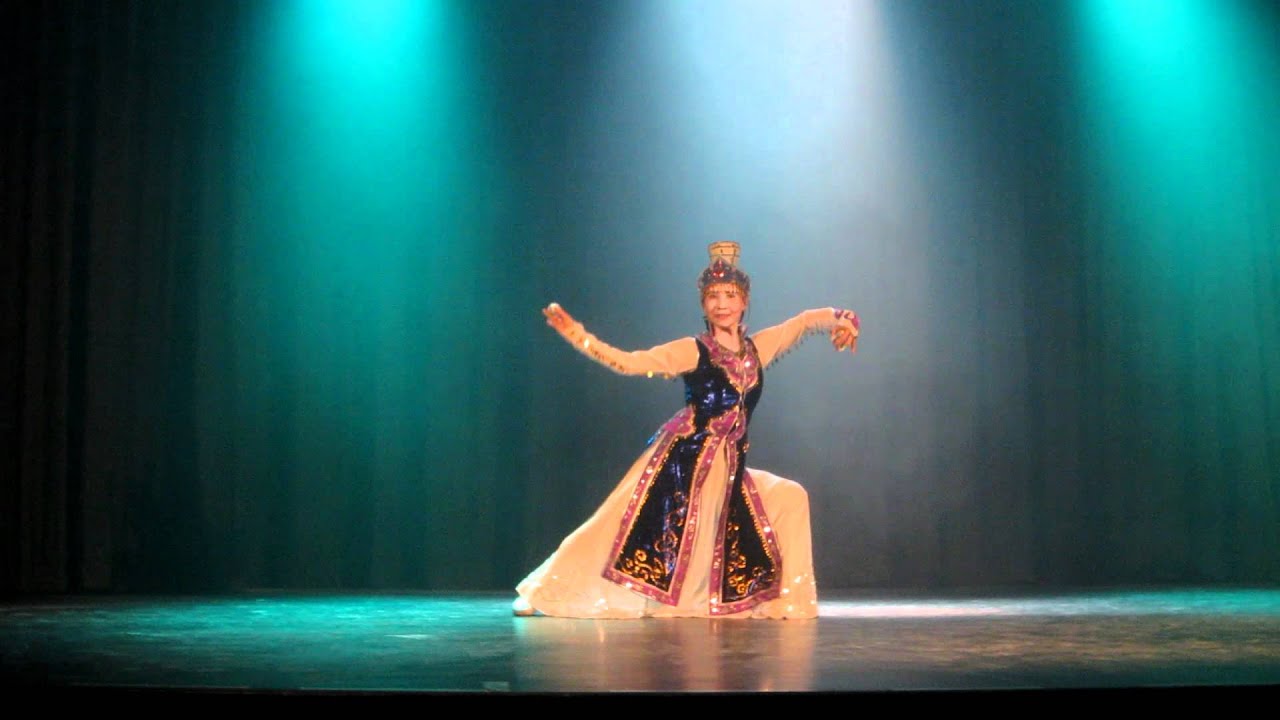 Hue Bao (Mongolian Dance) at the Gala DiverDanse - Baila Productions ...