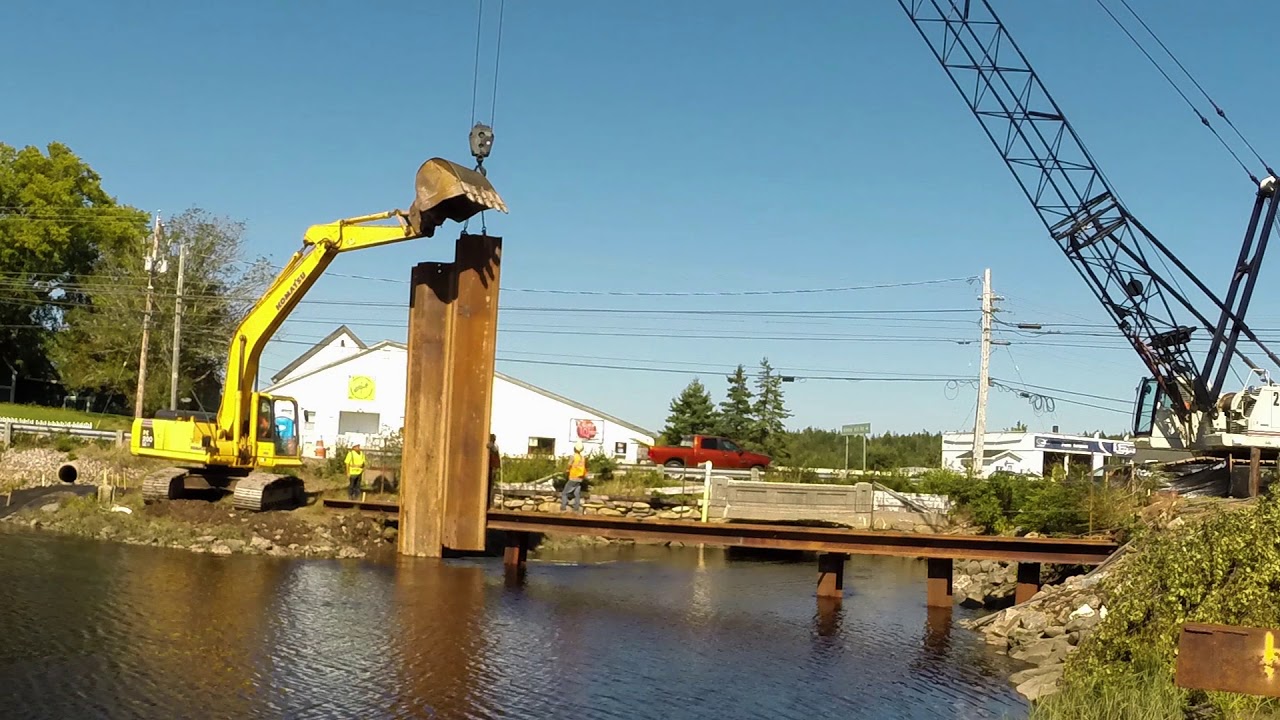 Building A Cofferdam - Time Lapse Part Two - YouTube
