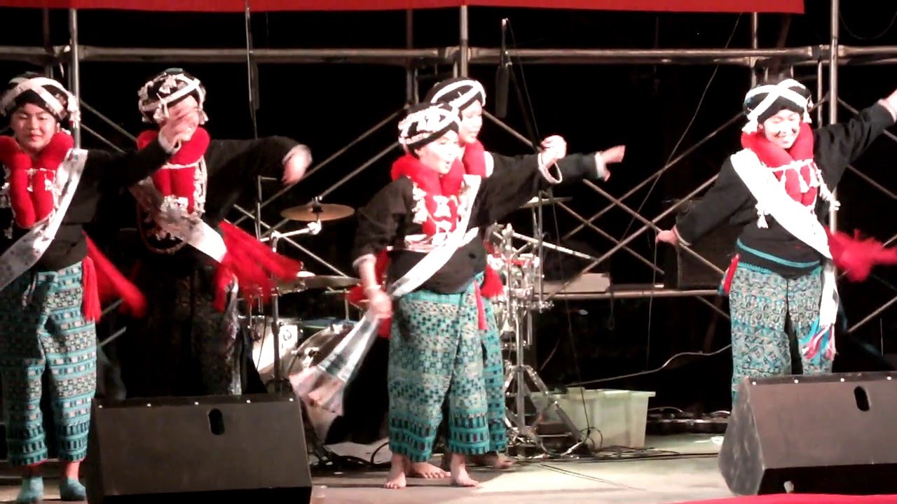 Mienh Girls dance-2 "Customs of the Iu-Mienh.Yao's New Year 2015-6 ...