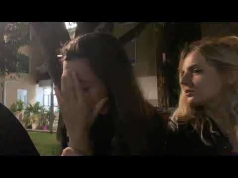 Bacio lesbo mentre twerkano tette culo patata