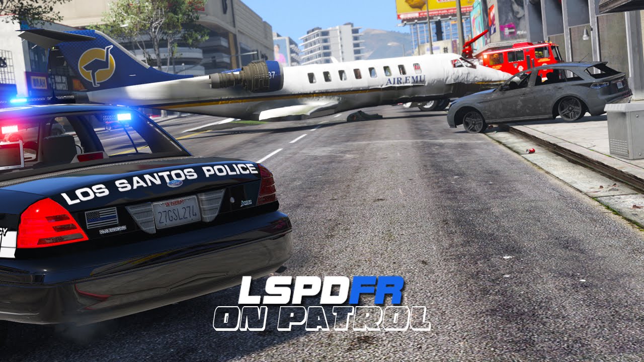 LSPDFR - Day 216 - Plane Crash (Live Stream) - YouTube