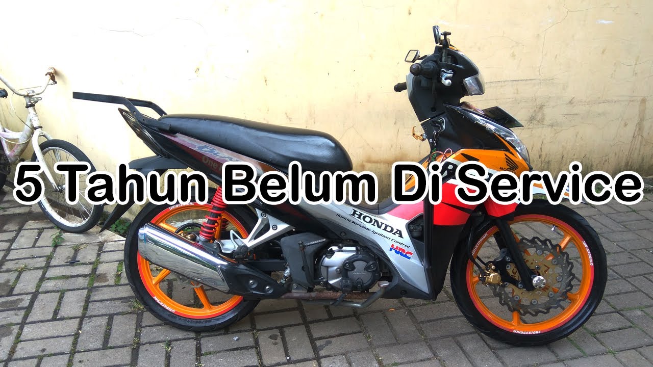 Service Motor Honda Blade Karbu 110 Belum Di Service Selama 5 Tahun ...