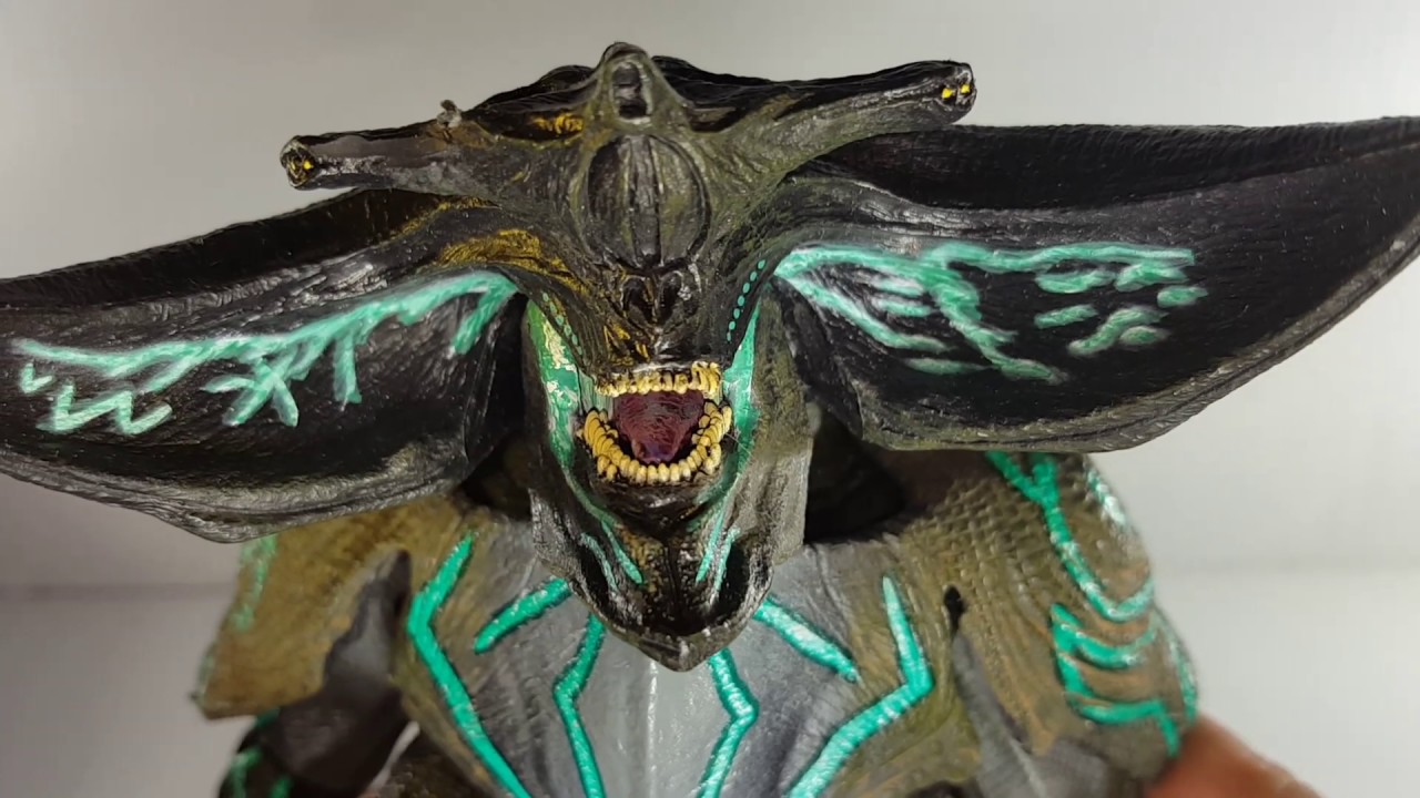 Revue de la figurine KAIJU SCUNNER-PACIFIC RIM - YouTube