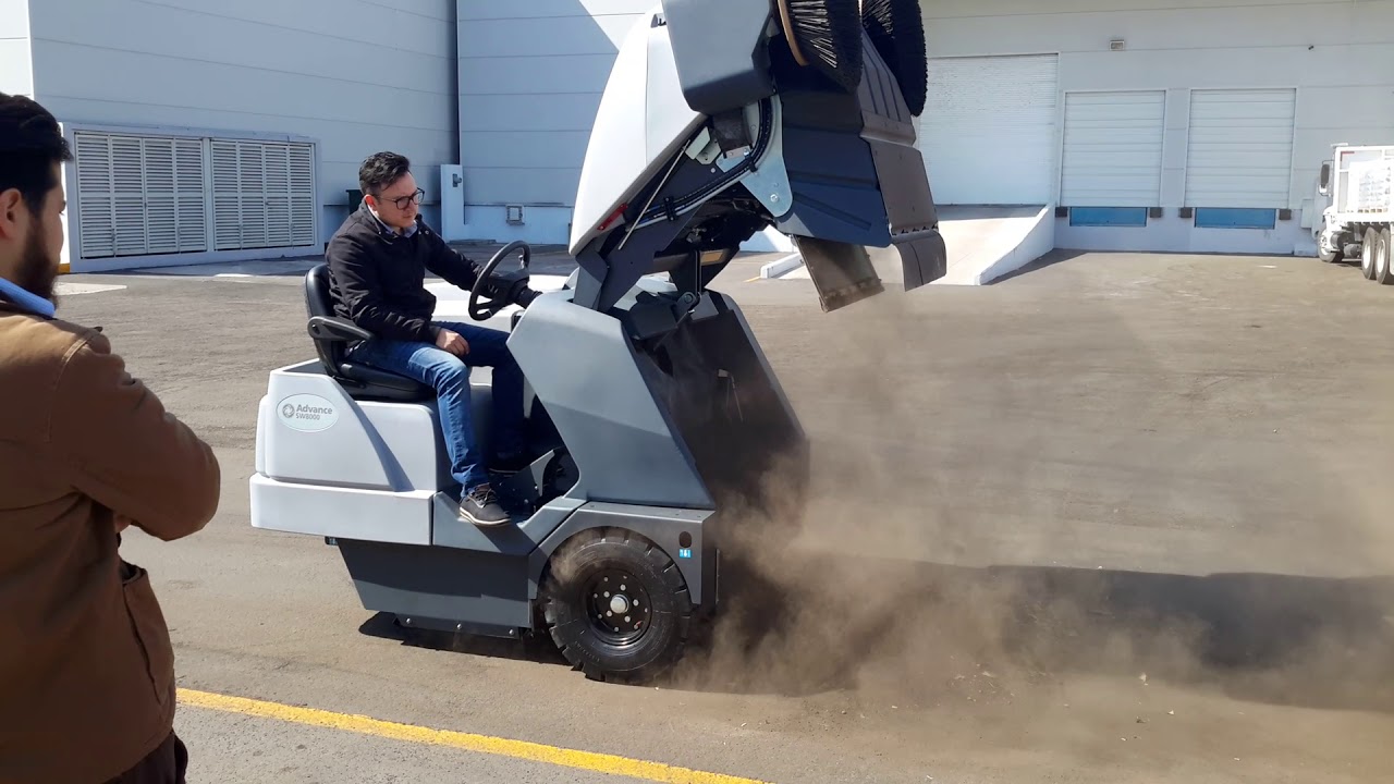 DEMO BARREDORA SW8000 de NILFISK - VIDEO 2 - YouTube