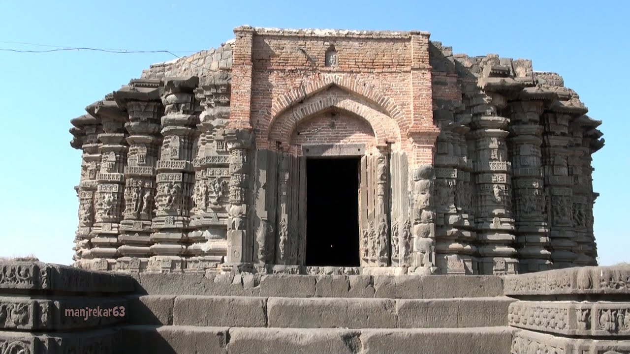Daitya Sudan Temple. Lonar - YouTube
