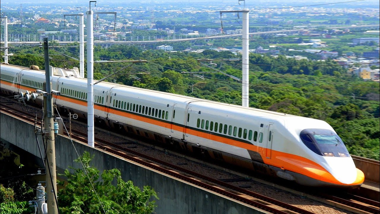 【4K60P】【台湾新幹線】台湾高速鉄道700T型電車 到着・発車・走行シーン集 南港駅、台中～彰化間にて 2023.8 - YouTube