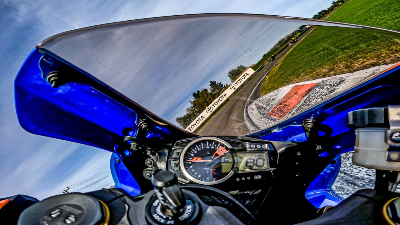 Manfeild Trackday - GSXR750 - MotoTT - YouTube