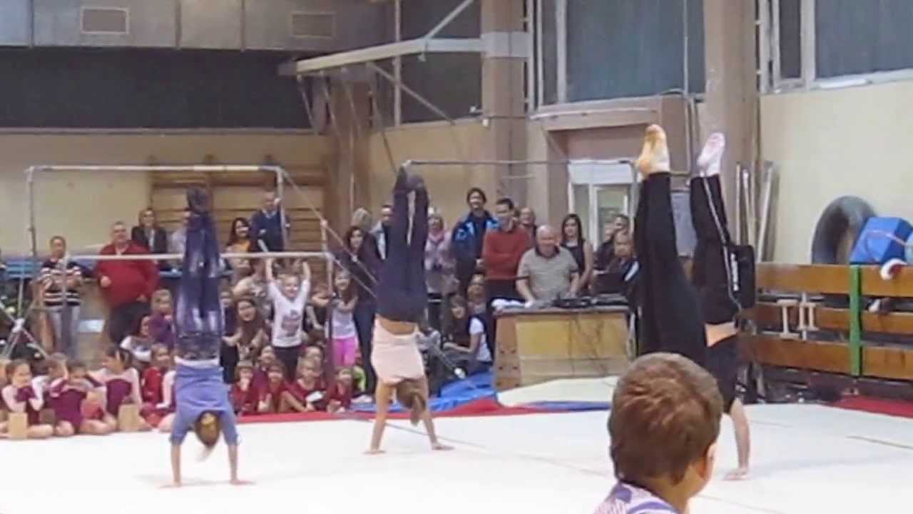 Coaches Handstand Competition at 2013 Xmas Gymnastics Show - YouTube