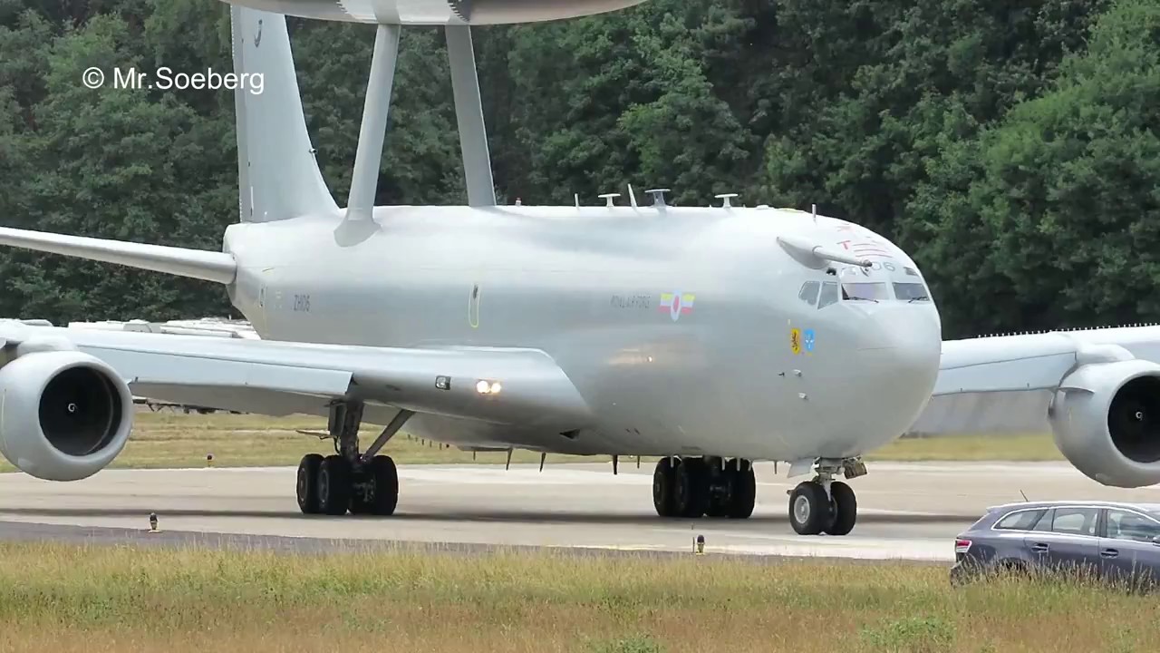 Boeing E3D; ZH106, RAF, Geilenkirchen; 35 Year NATO-AWACS - YouTube