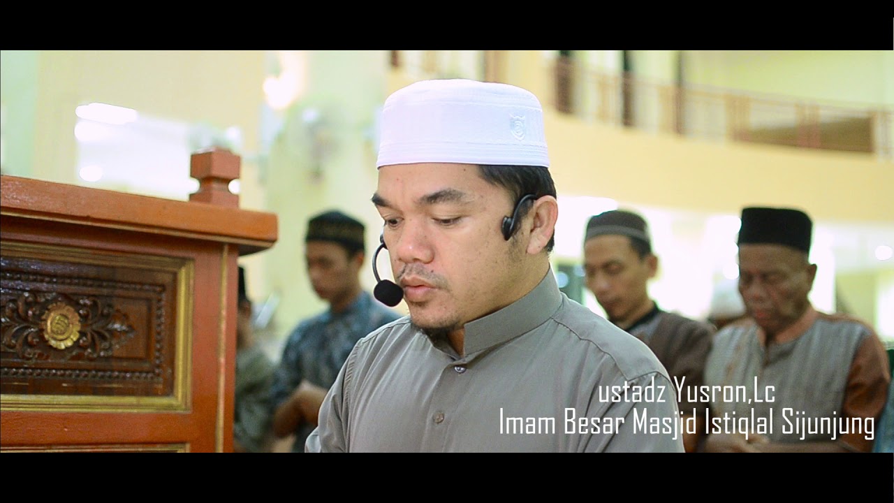 IMAM BESAR MASJID ISTIQLAL/USTADZ YUSRON,Lc/SURAT ALI IMRAN - YouTube