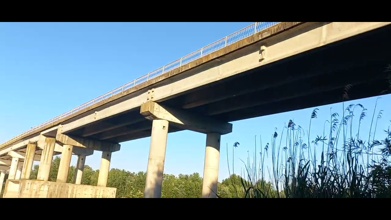 Balastiera Falastoca un loc salbatic 100% si fff frumos - YouTube