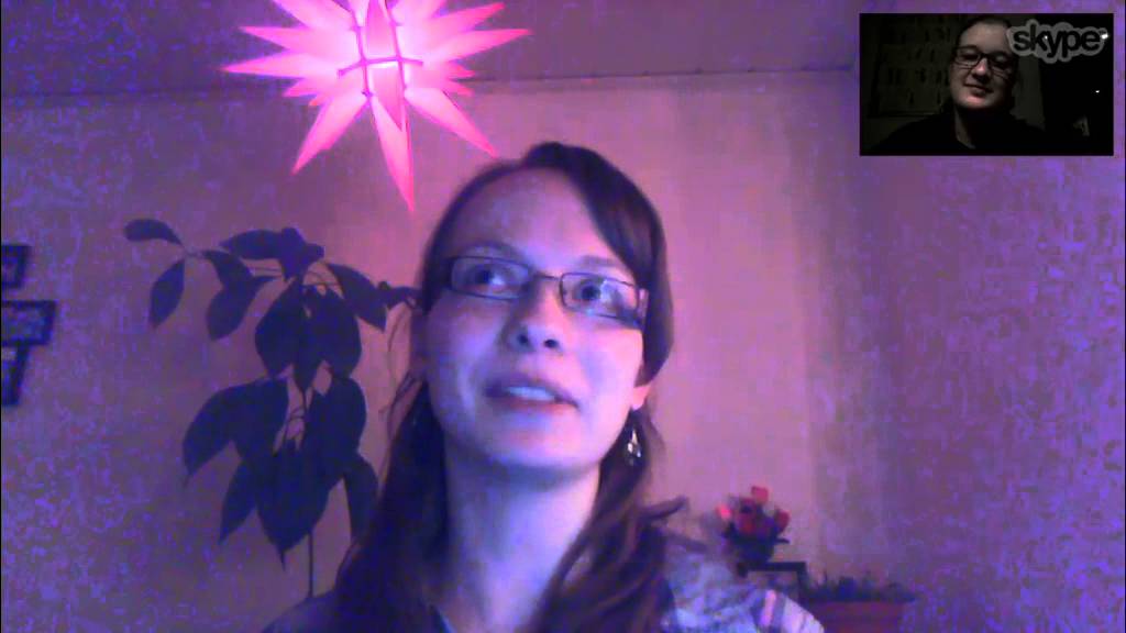 Entführt in den Krieg - Interview mit der Autorin Mira Hellmann - YouTube